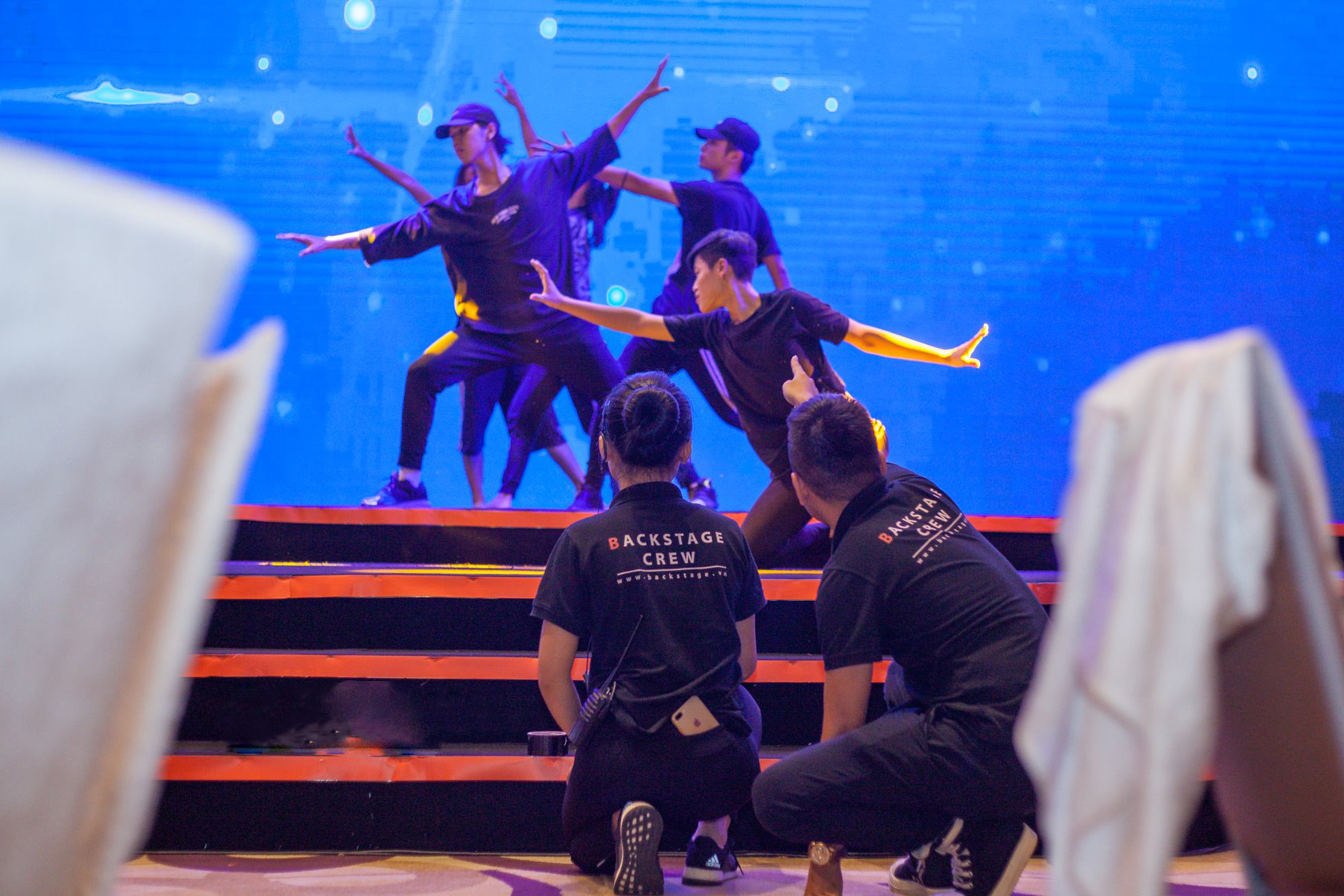 Backstage Run Crew – Họ là ai?