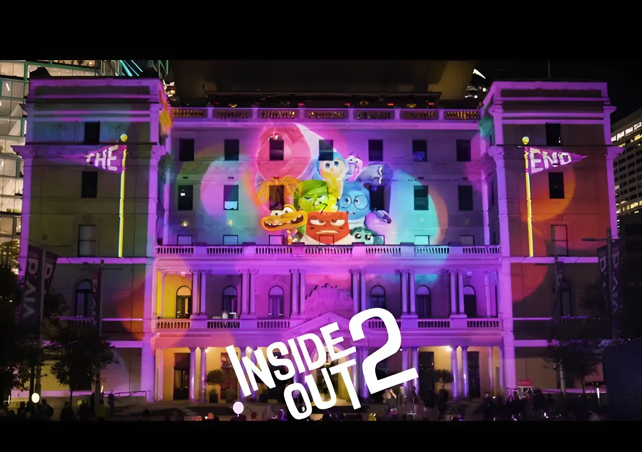 Thích mắt với màn trình diễn 3D Mapping của bộ phim Inside Out